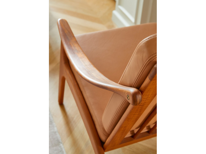 Mid-century modern scandinavian Lean back lounge chair | Galerie Møbler