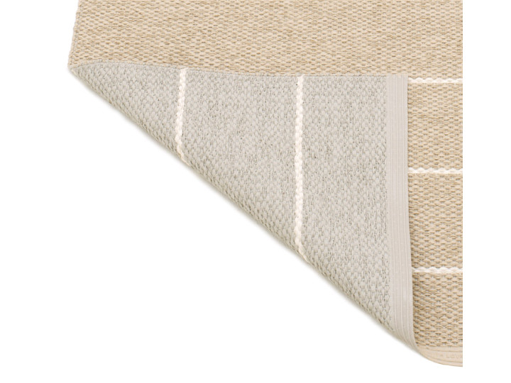 Pappelina plastic rug model Carl Large | Galerie Møbler