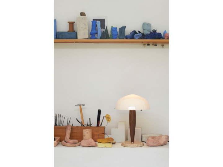 Herman SHY3 Desk Lamp | Galerie Møbler