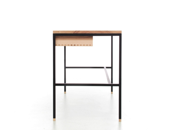 Made-to-measure desk model Cosmopol Medium, 1 drawer | Galerie Møbler