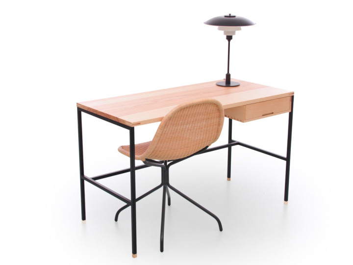 Made-to-measure desk model Cosmopol Medium, 1 drawer | Galerie Møbler