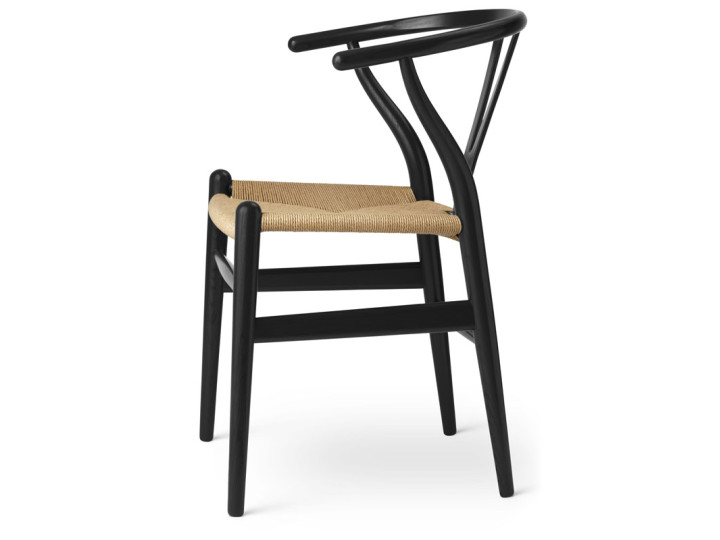 Chaise modèle Wishbone ou CH24 en chêne laqué noir. Edition neuve ...