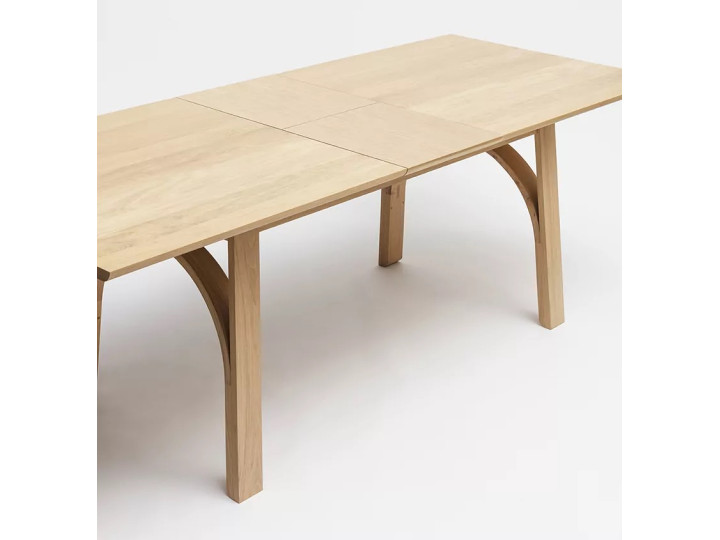 ARCH dining table with extra leaf, 2 sizes | Galerie Møbler