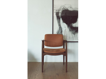 Mid-Century modern SJ.67 Captain chair by Erik Buck New édition ...
