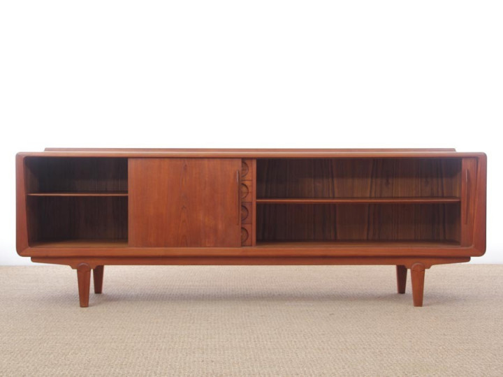 Mid-Century modern scandinavian side board in teak | Galerie Møbler