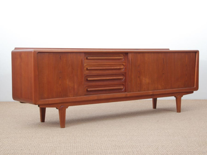 Mid-Century modern scandinavian side board in teak | Galerie Møbler