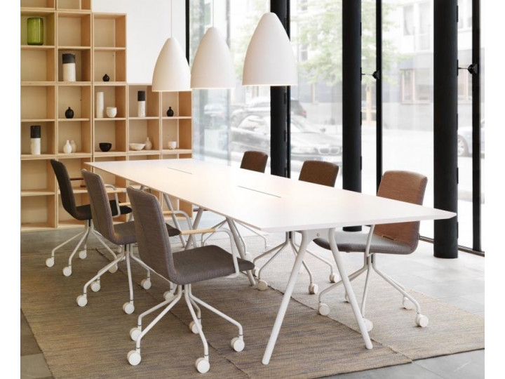 Camelot conference table 6250. 4 different sizes. From 200 cm to 590 cm ...