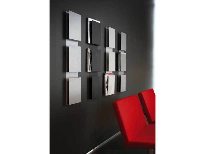 Wall Case magazine rack. | Galerie Møbler