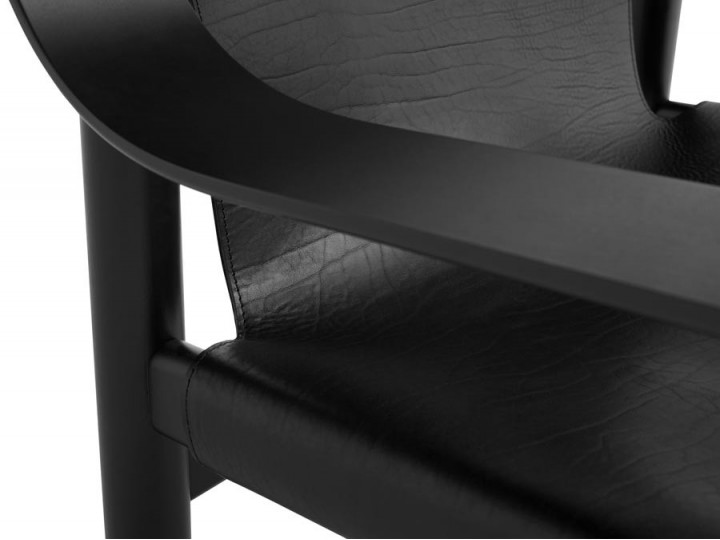 Bernard Lounge chair Leather black/black oak | Galerie Møbler