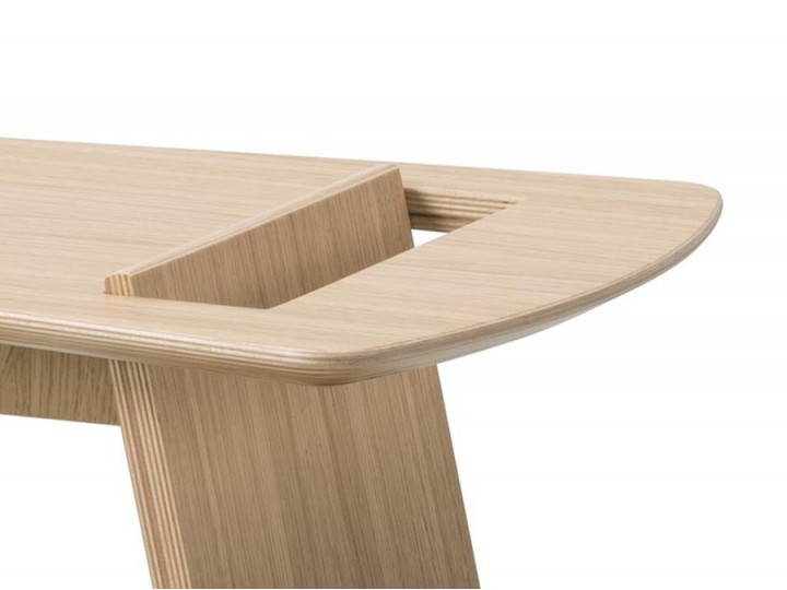 Magazine Table model 6500natural oak by Jens Risom for Fredericia. New ...
