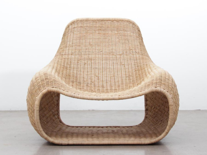 Snug lounge chair | Galerie Møbler