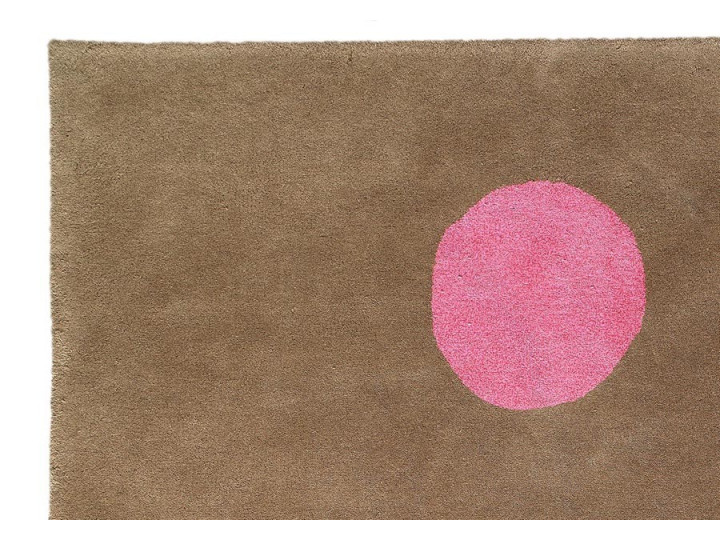 Hand tufted Mr Dottie rug. 3 sizes | Galerie Møbler