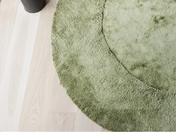 Custom hand tufted Trace round rug. | Galerie Møbler