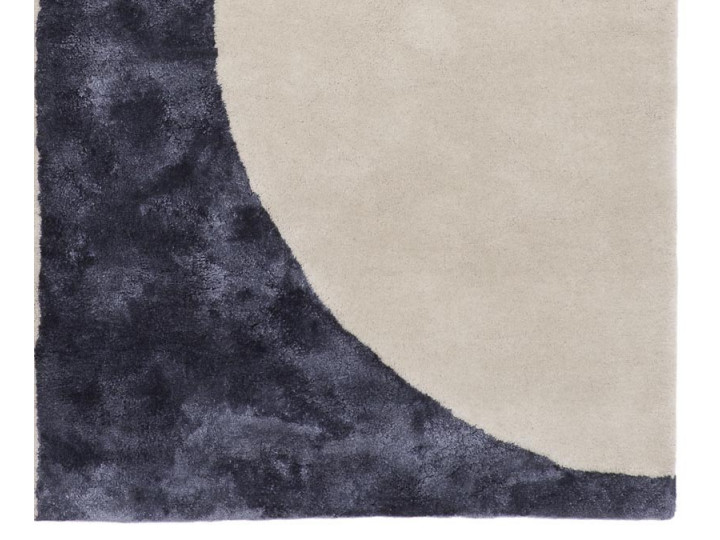 Hand tufted Bend rug. | Galerie Møbler