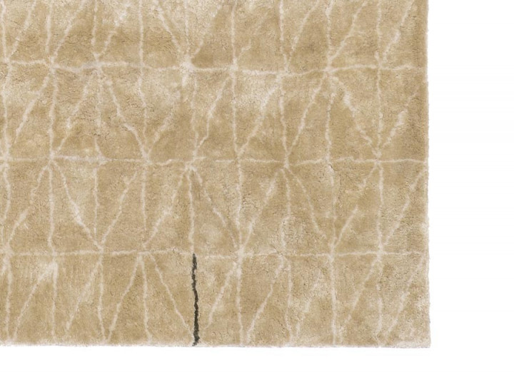 Hand tufted Wedge 2 rug. 4 colors | Galerie Møbler