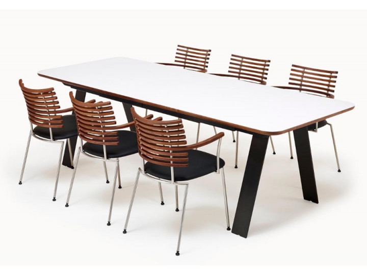 Chess dining table GM 3400 Corian | Galerie Møbler