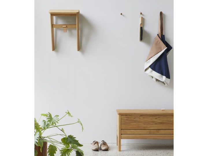 Angle Stool | Galerie Møbler