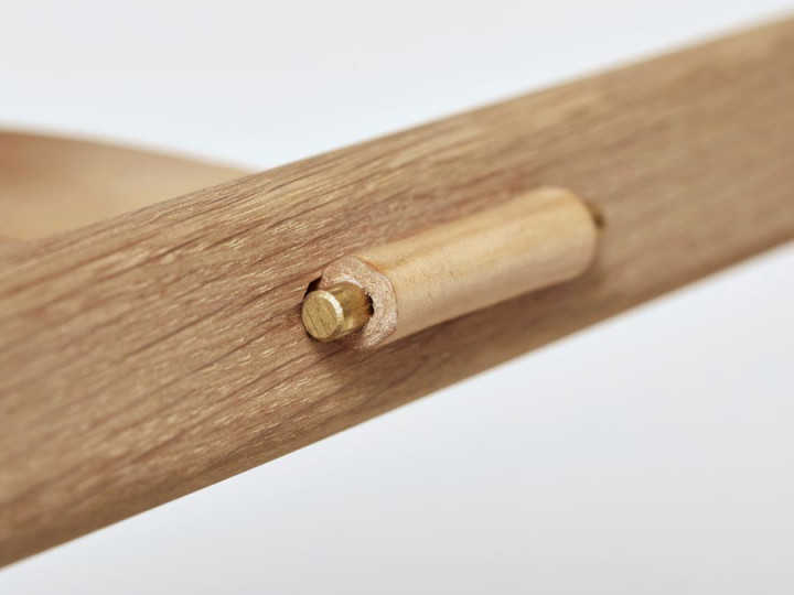 Angle Stool | Galerie Møbler