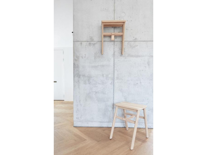 Angle Stool | Galerie Møbler