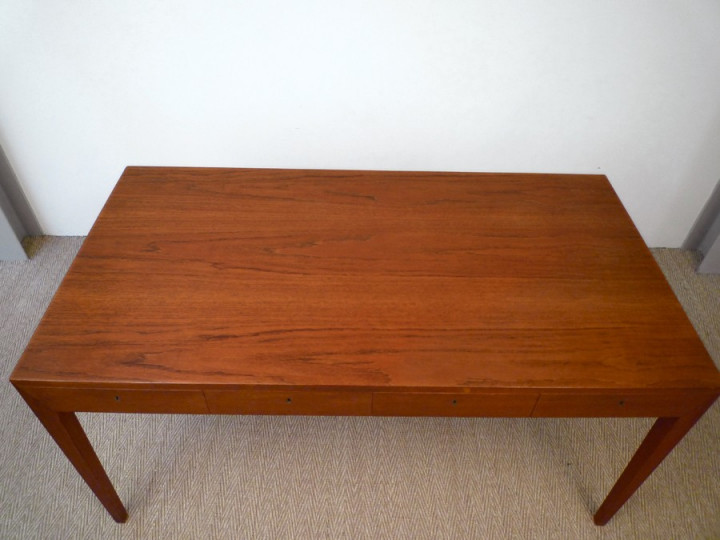 Teak desk | Galerie Møbler
