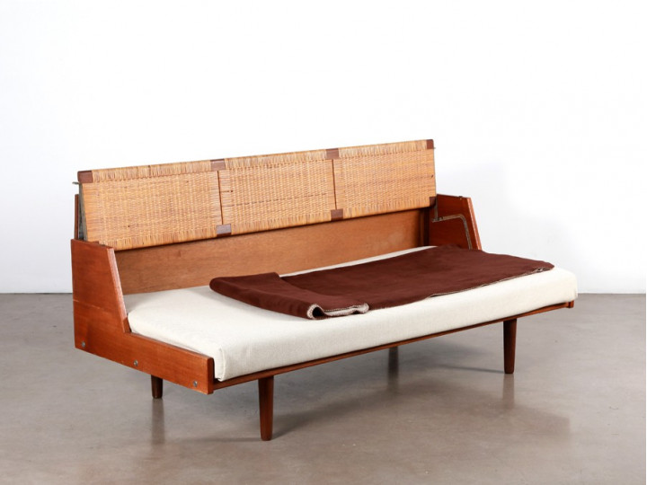 Scandinavian day bed GE-6. | Galerie Møbler