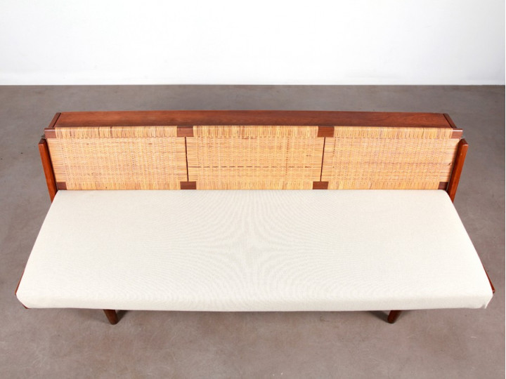 Scandinavian day bed GE-6. | Galerie Møbler