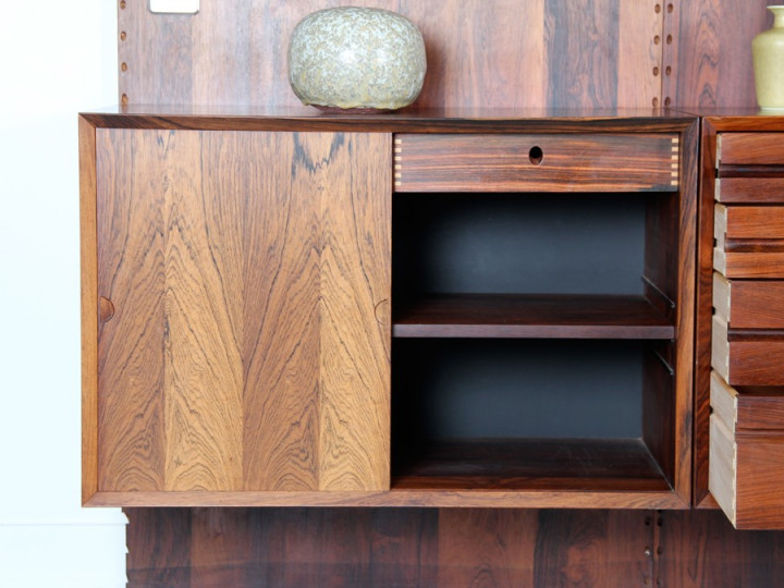 Wall rosewood shelving unit | Galerie Møbler