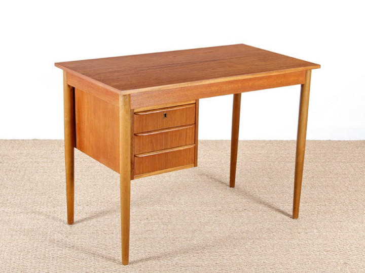 Scandinavian teak desk | Galerie Møbler