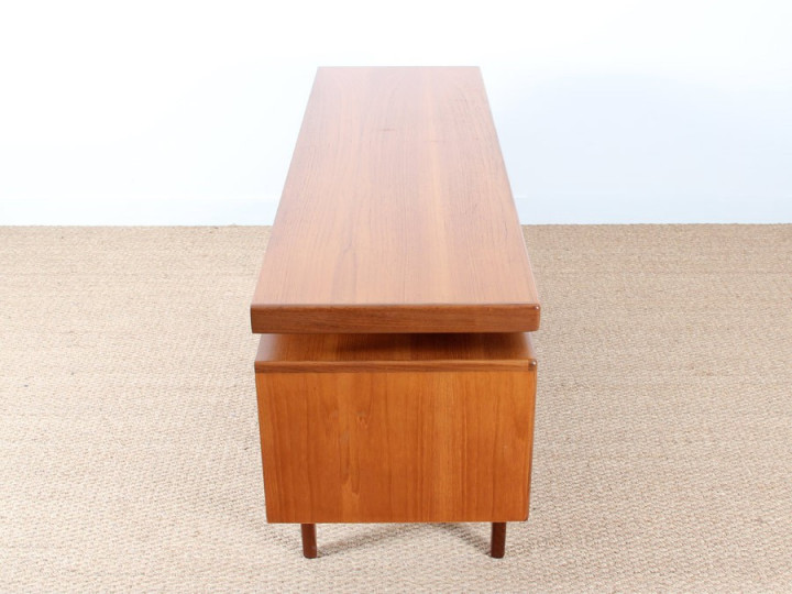 Teak desk | Galerie Møbler