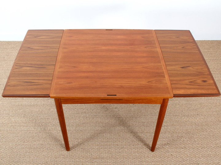 Table de bridge en teck à plateau reversible et rallonges. | Galerie Møbler