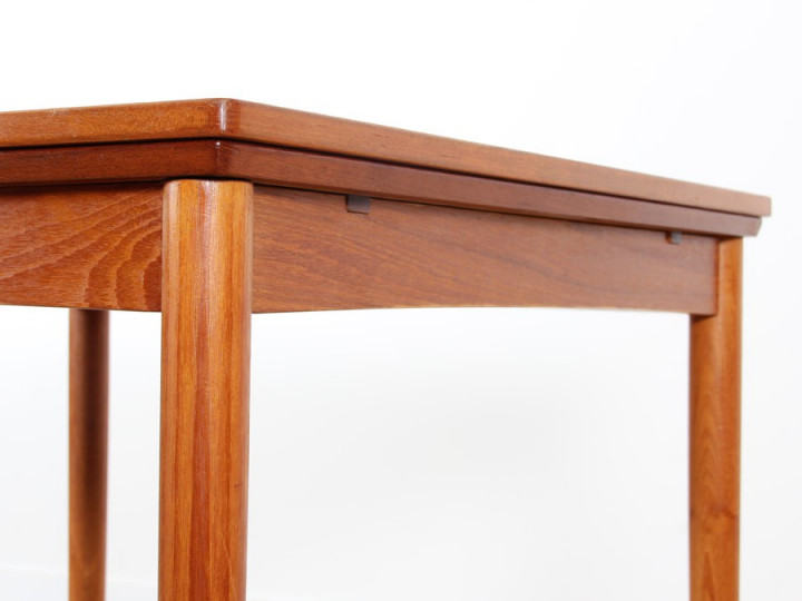 Table de bridge en teck à plateau reversible et rallonges. | Galerie Møbler