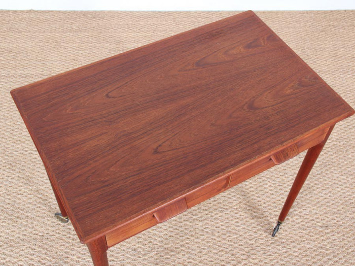 Mid-Century Modern scandinavian side table | Galerie Møbler