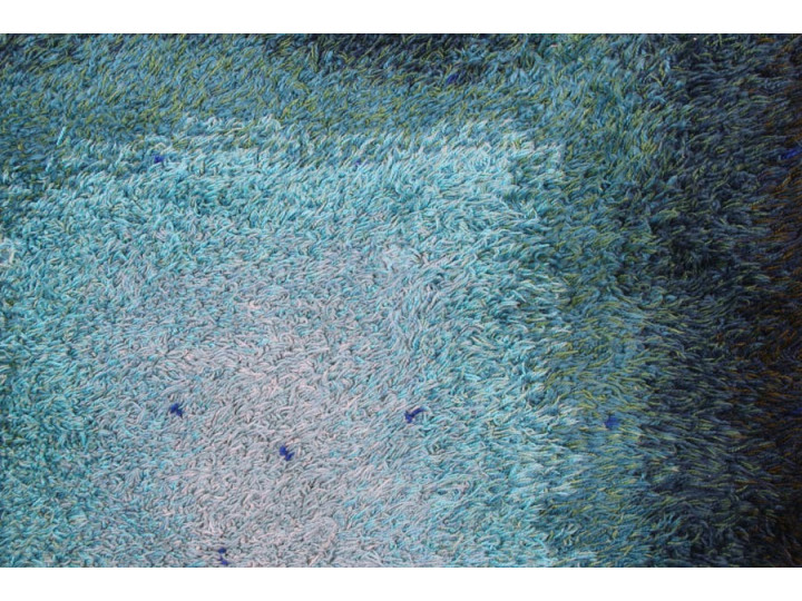 Rya rugs in wool with blue concentric motifs. | Galerie Møbler