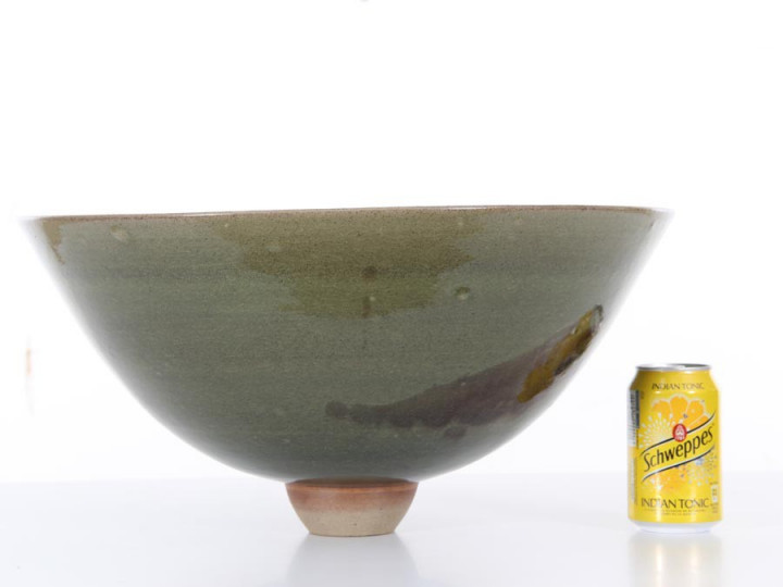Mid-Century Modern extra large ceramic bowl | Galerie Møbler