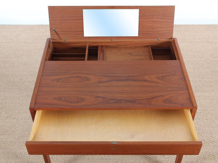 Mid-Century Modern desk in teak model 82 by Arne Walh Iversen | Galerie ...