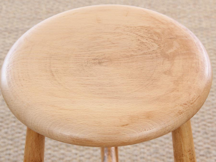 Mid-Century modern scandinavian bar stool in beech | Galerie Møbler