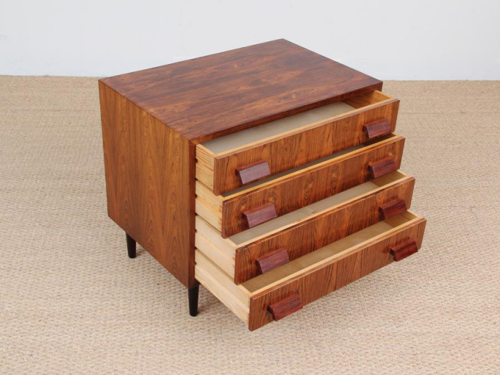 Mid-Century modern small chest of drawers in Rio rosewood | Galerie Møbler