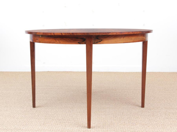 Mid-Century modern scandinavian round dining table in Rio rosewood 6/8 ...
