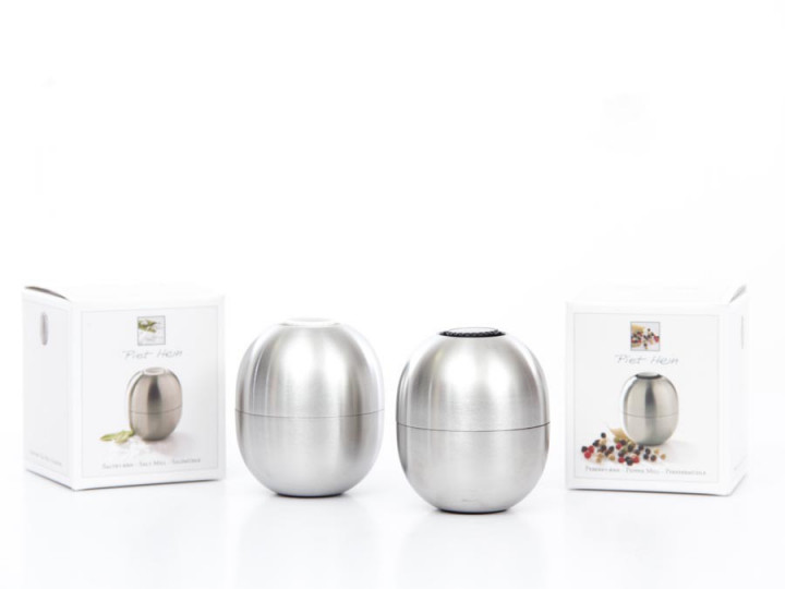 Set of 2 salt and pepper Super Egg grinders by Piet Hein. New edition ...