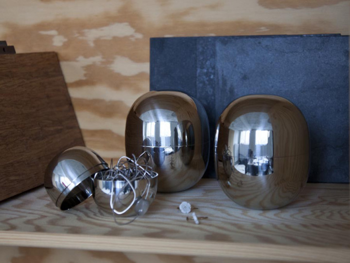 Twin Bowl Super Egg by Piet Hein. Model 10 cm. New edition. | Galerie Møbler