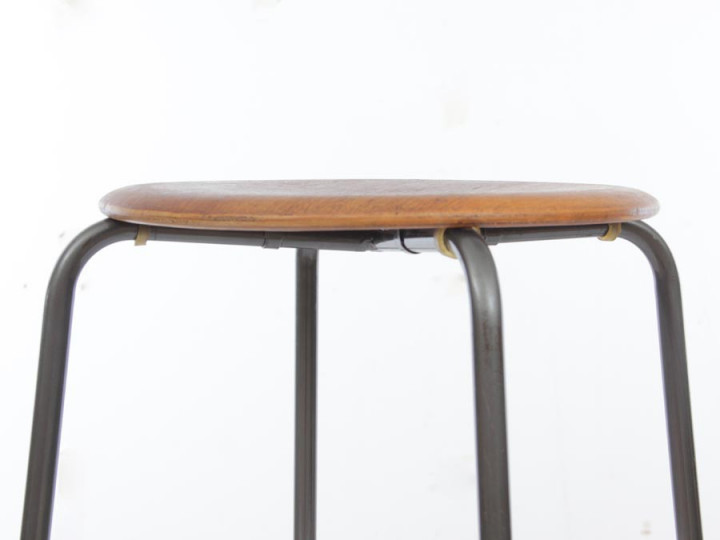 Mid-Century modern scandinavian pair of teak stools. | Galerie Møbler