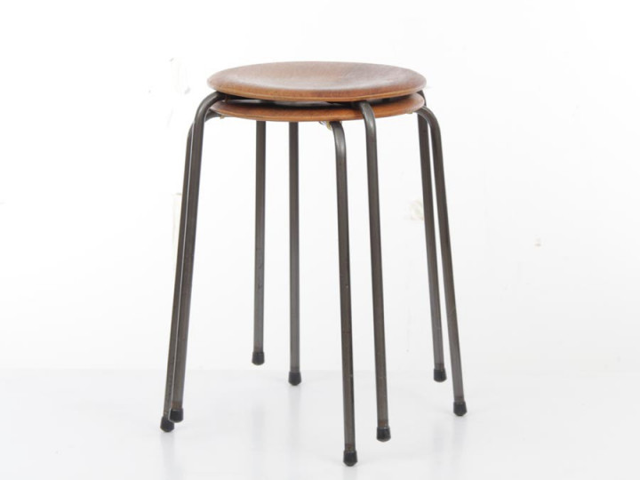 Mid-Century modern scandinavian pair of teak stools. | Galerie Møbler