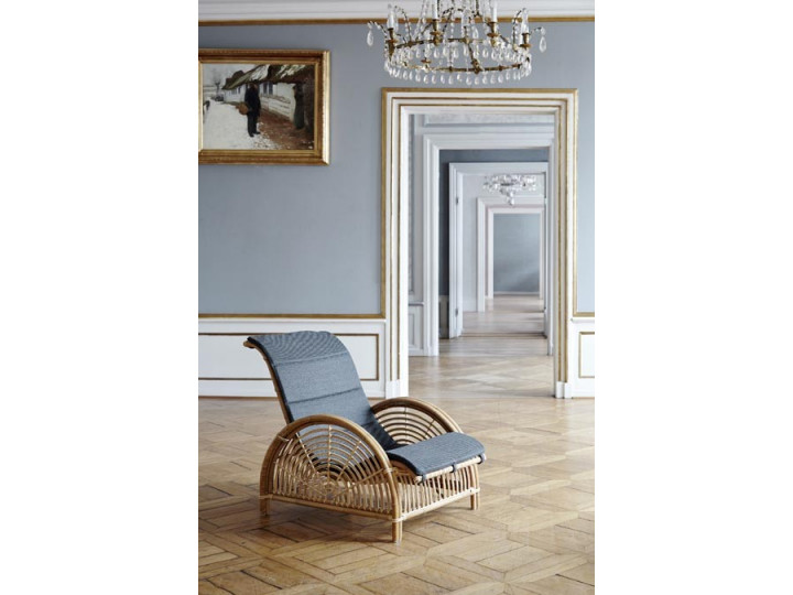 Paris Lounge Chair by Arne Jacobsen. New edition. | Galerie Møbler
