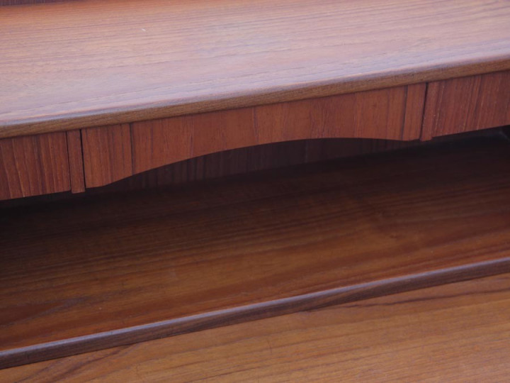Mid-Century modern teak secretary | Galerie Møbler