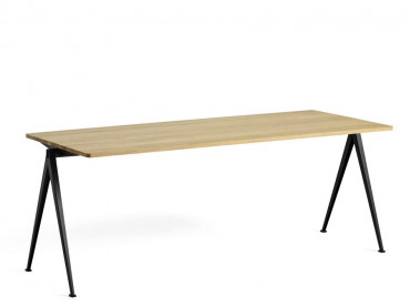 Pyramid Table 01. 2 size 4 à 6 seat | Galerie Møbler