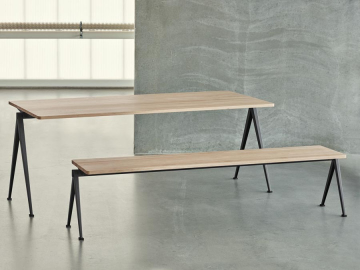 Pyramid Table 01. 2 size 4 à 6 seat | Galerie Møbler