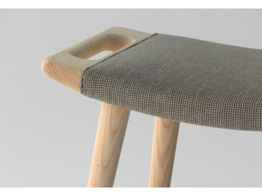 Mid-Century Modern PP120 stool by Hans Wegner. New product. | Galerie Møbler