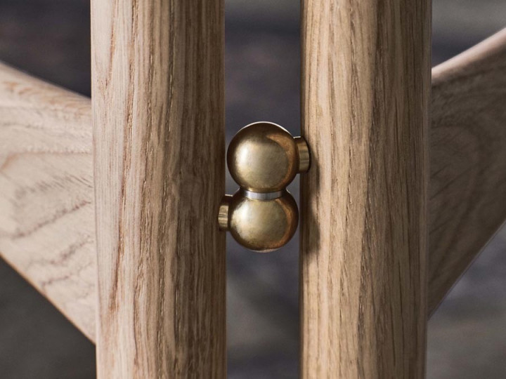 Drop Leaf side table HM5 by Hvidt and Mølgaard. New edition | Galerie Møbler