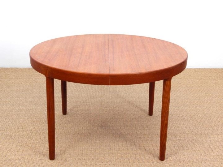 Table de repas scandinave ronde en teck, 4/10 pers | Galerie Møbler