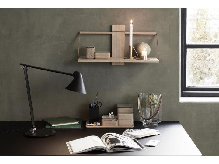 Scandinavian Wood Wall Shelf | Galerie Møbler